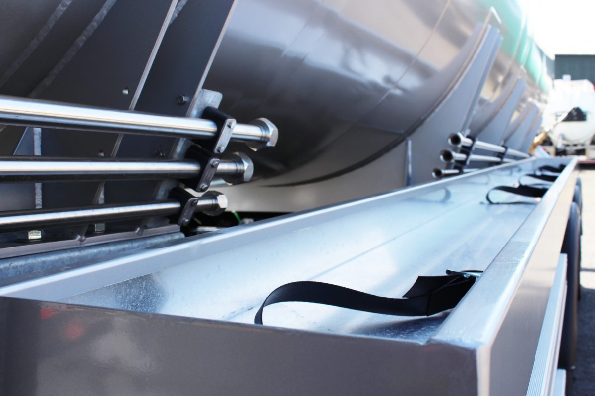 Crossland in a class of its own - with it's new slurry transport tanker ...