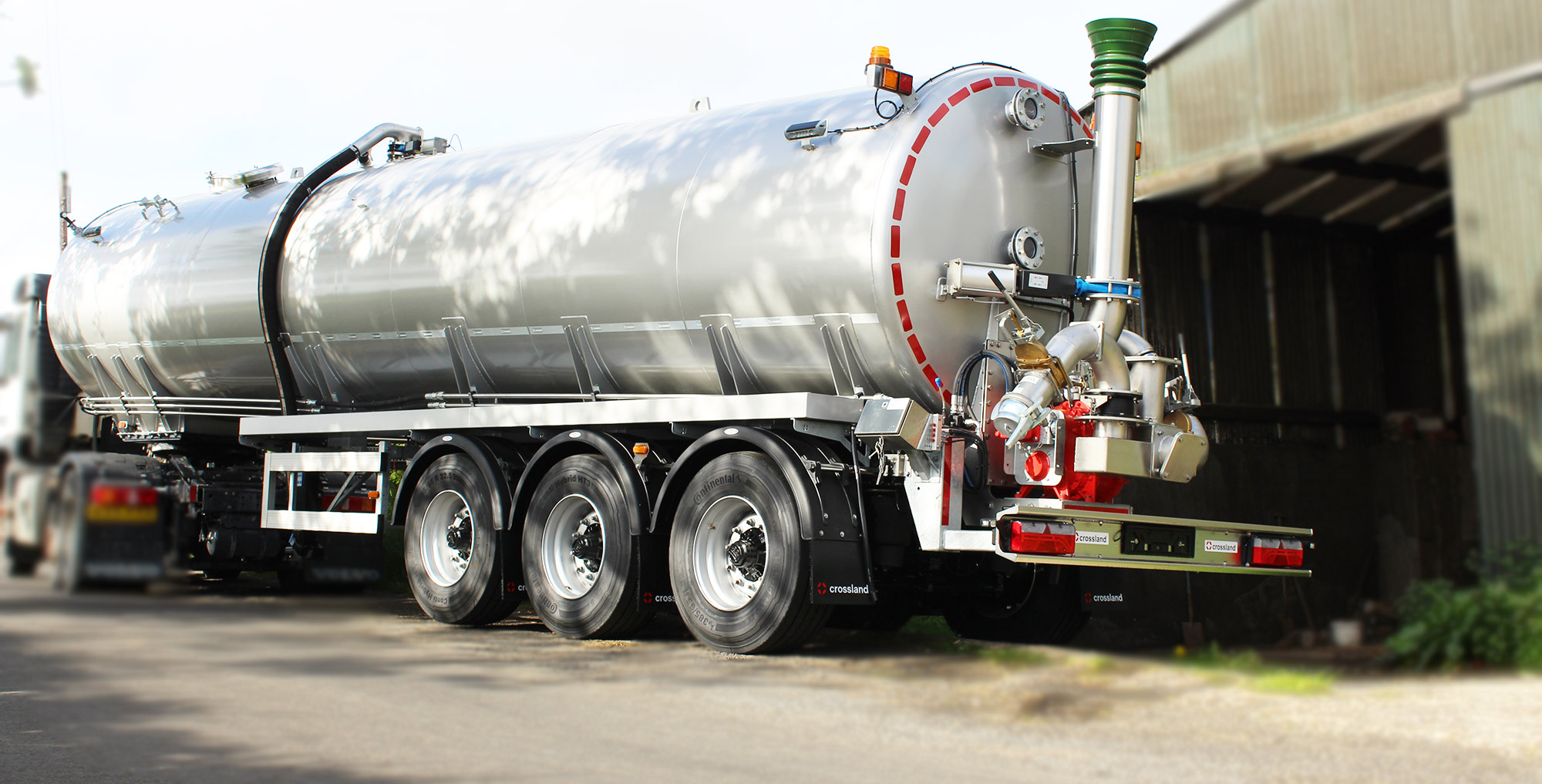Crossland in a class of its own - with it's new slurry transport tanker ...