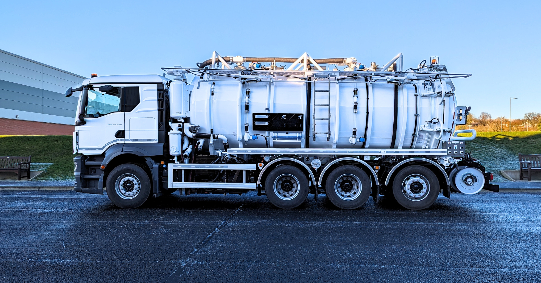 Crossland's Waste Vacuum Tankers - Your Solution for Safe and Efficient ...